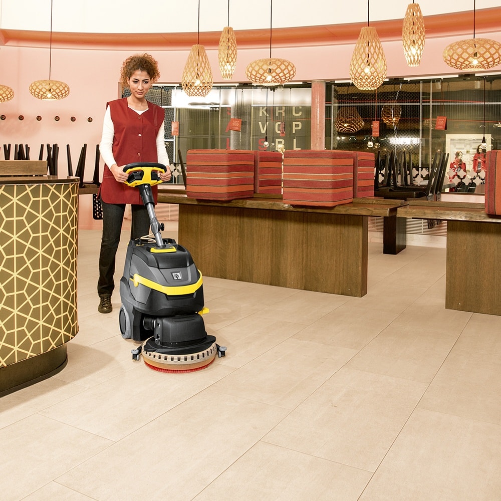 LAVADORA E SECADORA DE PISO KARCHER BD 38/12 C BATERIA LITHIUM ...